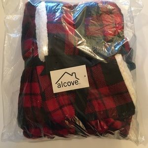 Alcove | Matching Sets | Alcove Girls Throw And Bootie Set | Poshmark